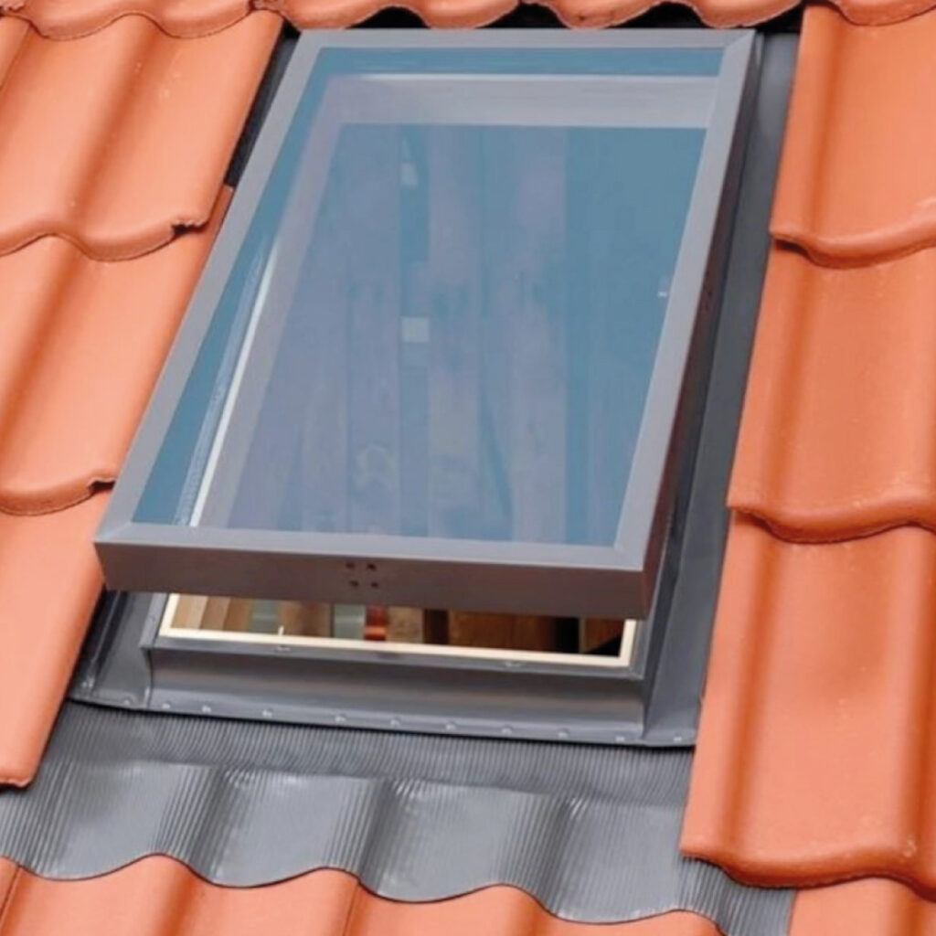 Janela Clarabóia para Sótão VELTA 034 48x90cm VELUX